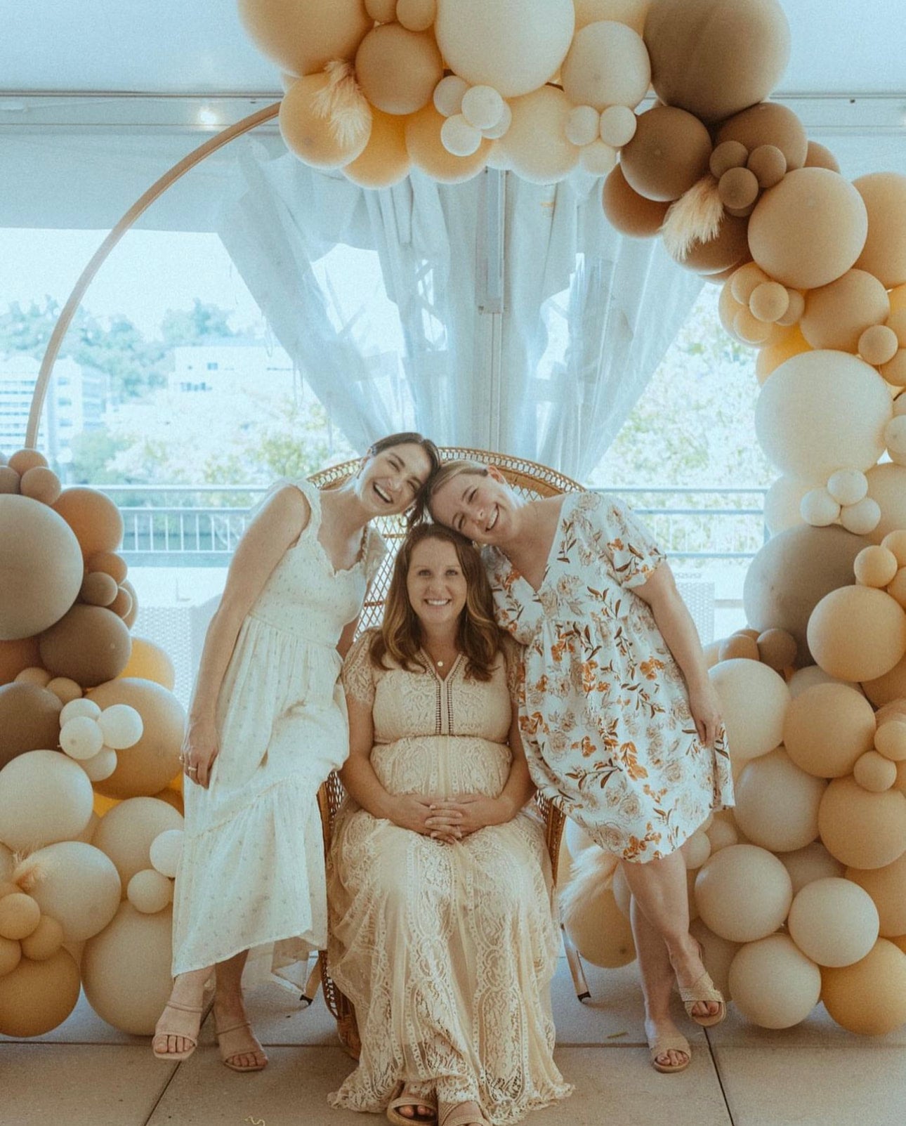 Circle Balloon Arch | Pittsburgh Backdrop Rentals