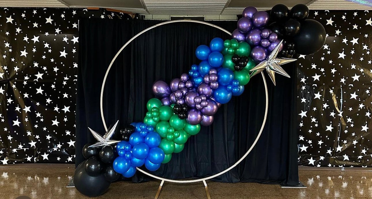 Circle Balloon Arch | Pittsburgh Backdrop Rentals